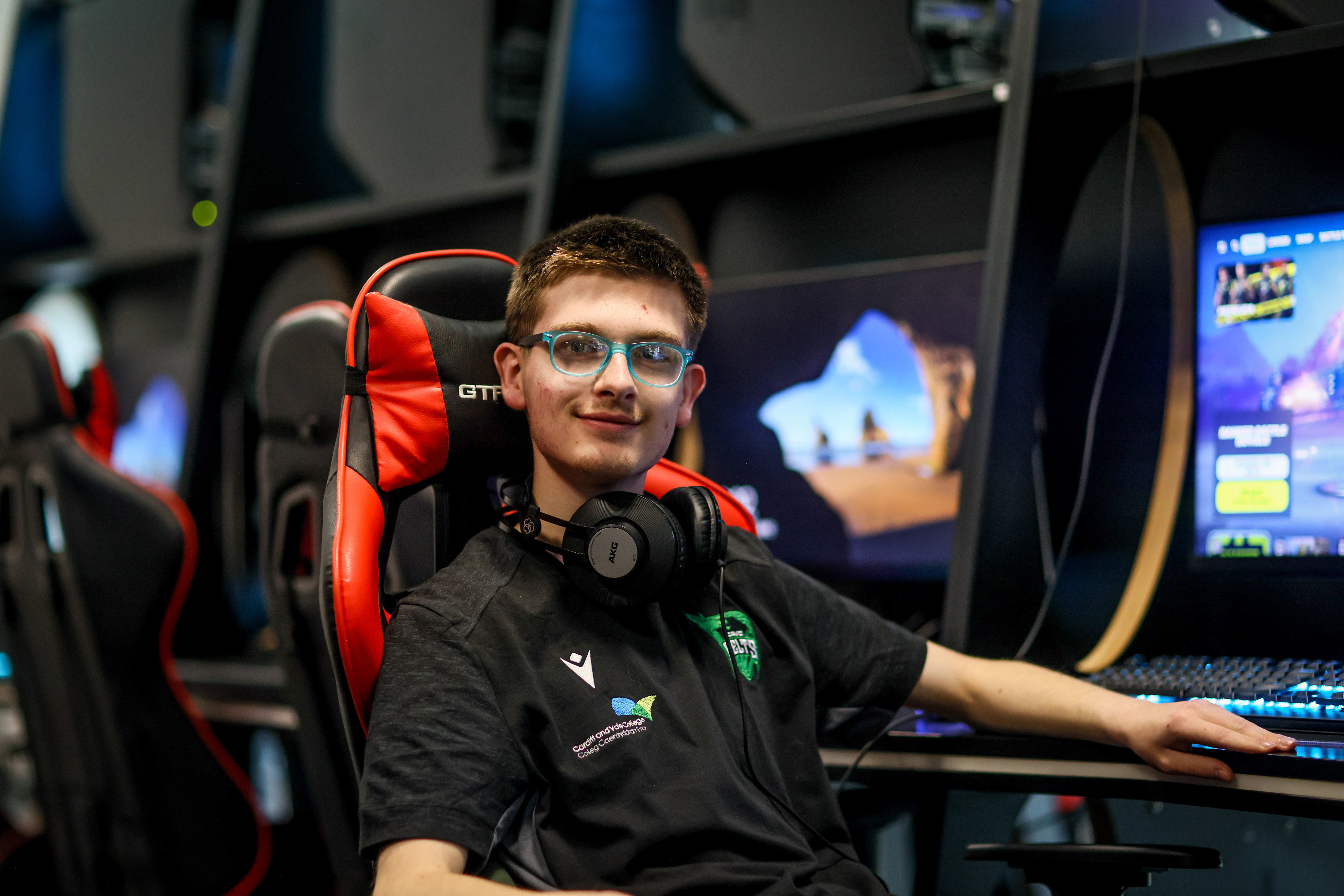 Foundation Degree in Esports - Cardiff and Vale College